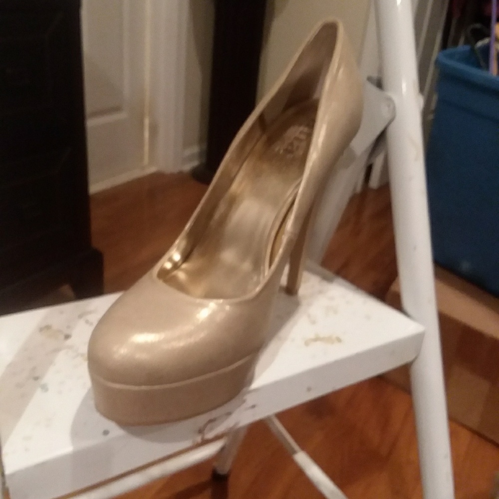 New Gold Pump - Gem
